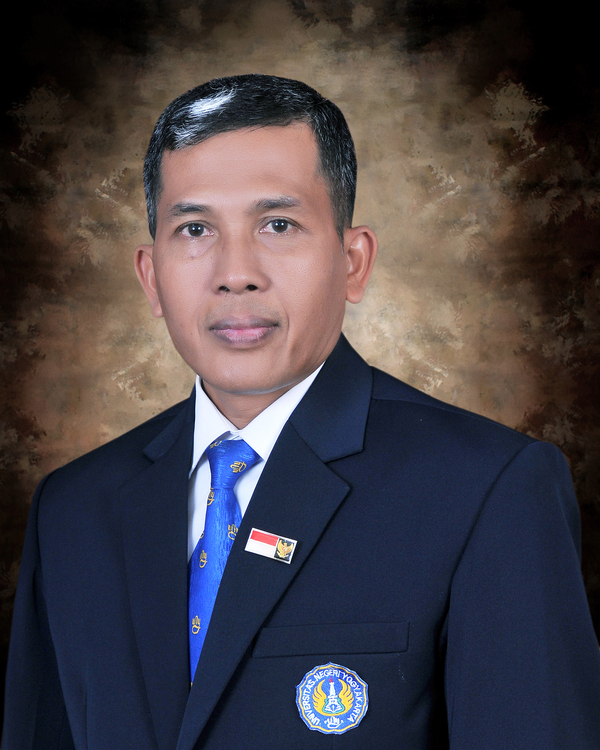 Pimpinan Fakultas | Fakultas Vokasi Universitas Negeri Yogyakarta